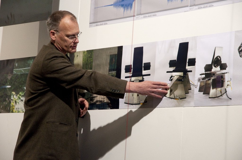 Professor de Nova Iorque faz palestra para alunos de comunicação ...